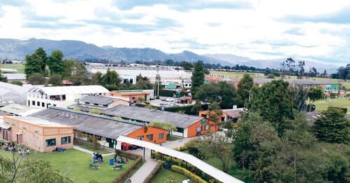 UNIVERSIDAD DE CIENCIAS APLICADAS UDCA BOGOTÁ - Direccion Colombia